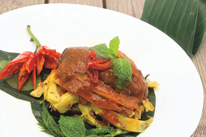 Roza canned fish curry with sweet bamboo shoots | Hi-Q Food Products Co ...